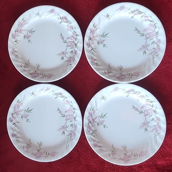 Corelle | Dining | Set Of 4 Corelle By Corning Wisteria Purple Lilac ...